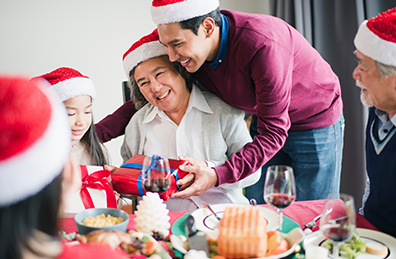 Christmas guide for brands: 3 Tips to top your customers’ holiday ...